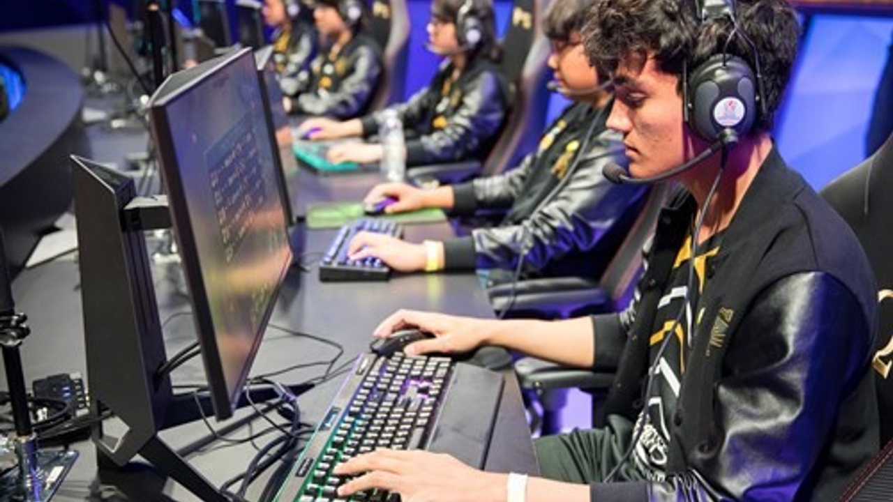 The Evolution of Cross-Regional Esports Competitions in Asia | Esports ...